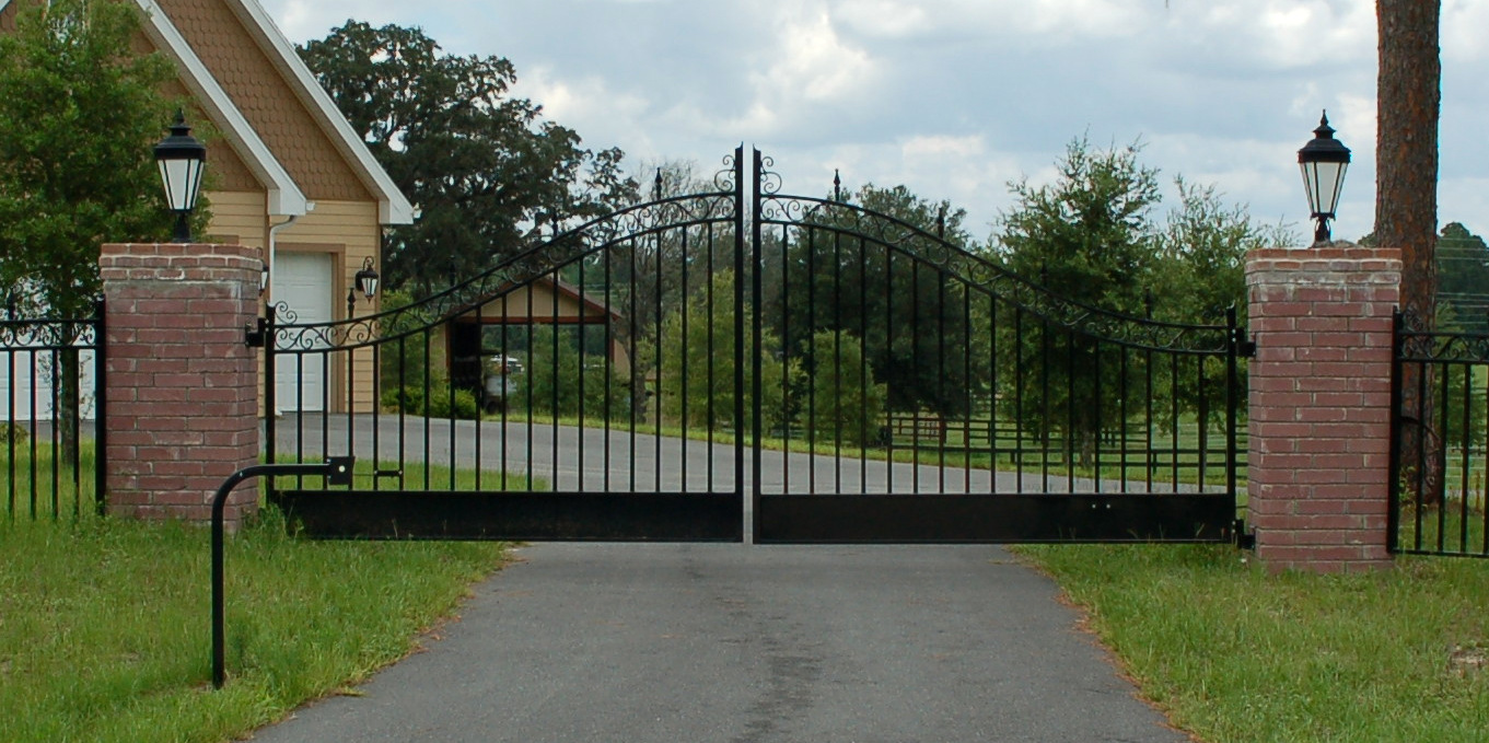 Gates and Entrances – Double R Manufacturing
