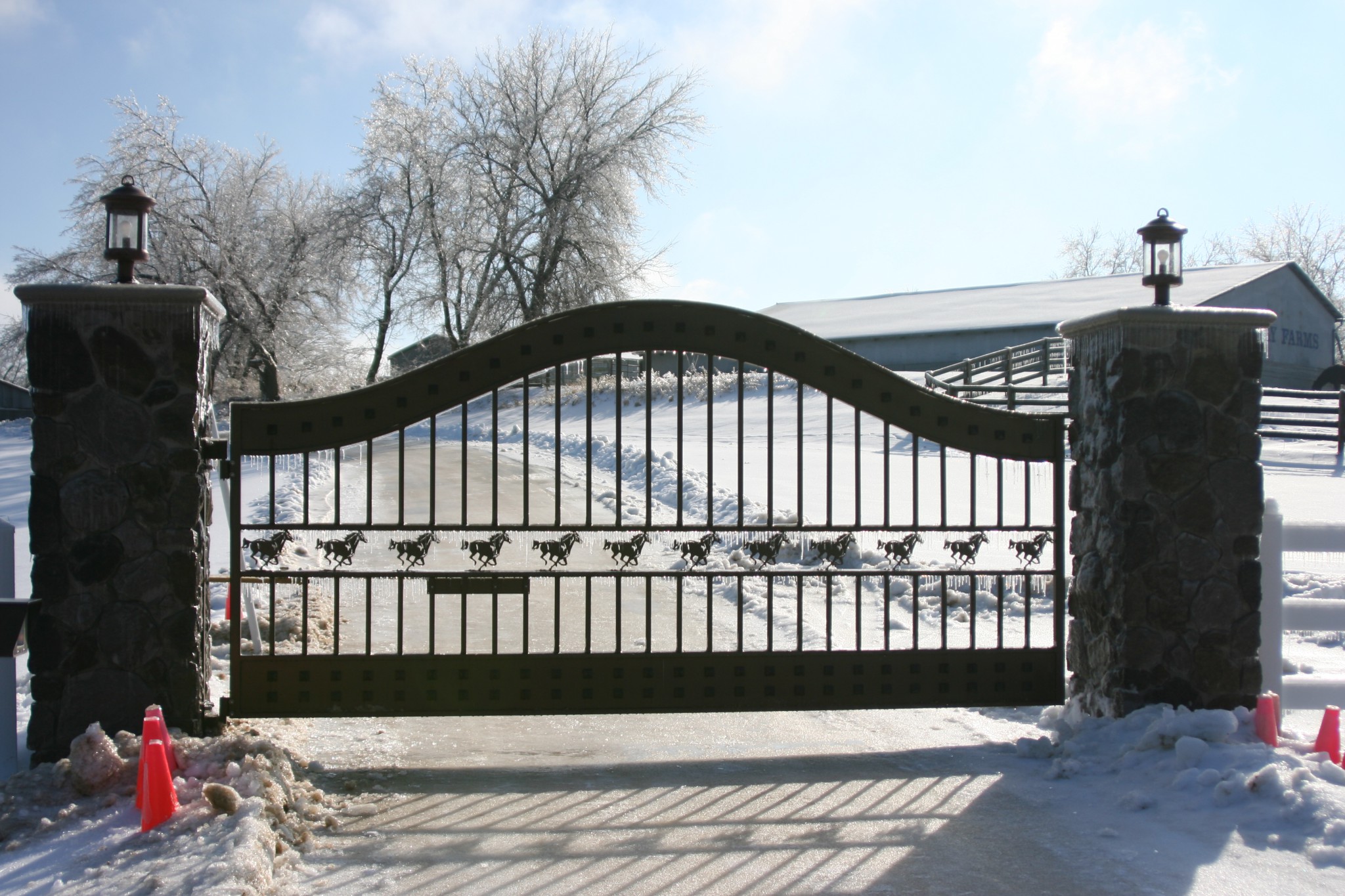 Gates and Entrances – Double R Manufacturing
