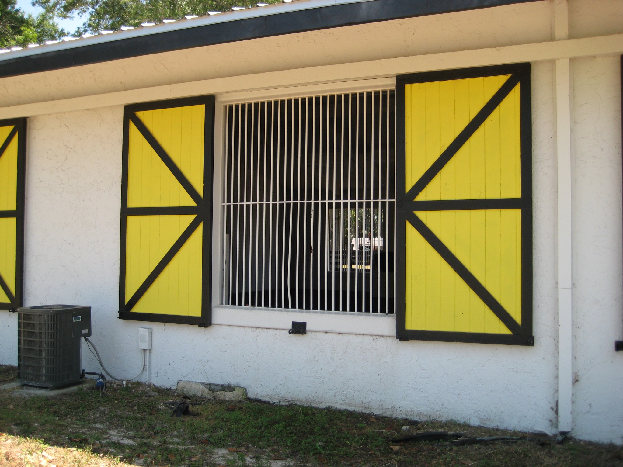 Stall-Window Bars – Double R Manufacturing