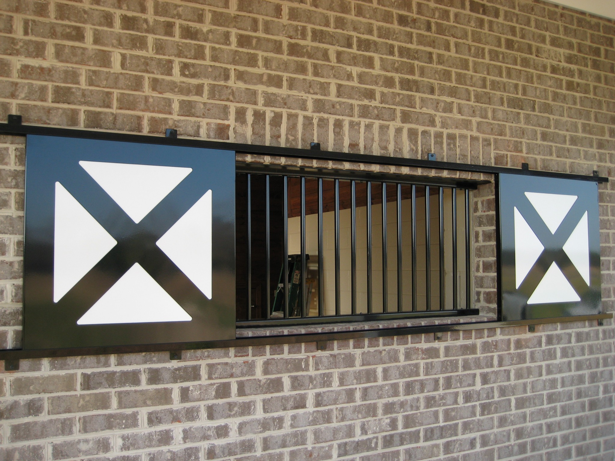 Stall-Window Bars – Double R Manufacturing